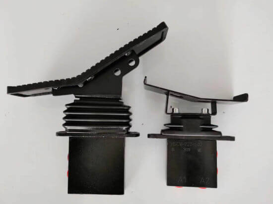 Hydraulic Foot Control Valves | Single and Two-Way Foot Pedal Valve ...